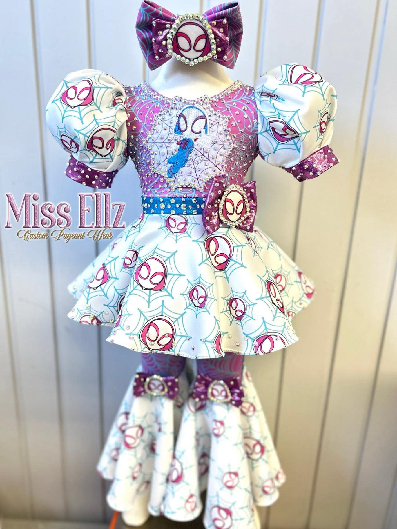 18-3 Mega Glitz Ghost Gwen OOC – Sparkling Sisters Pageant Rentals